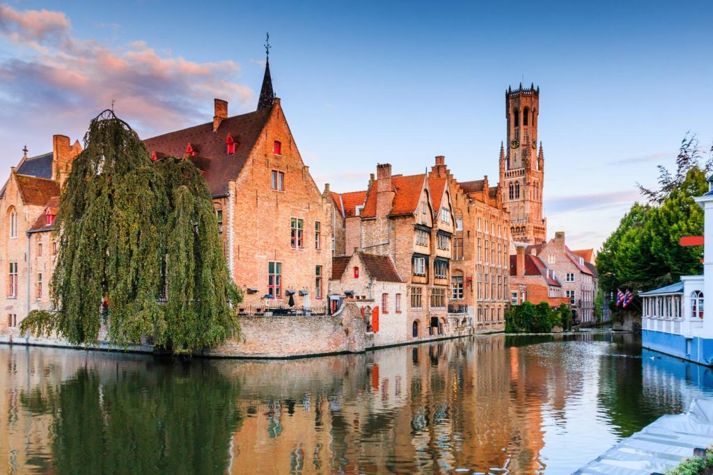 Discover the historic centre of Bruges - UNESCO