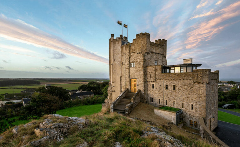 Three historic stories from magnificent historic hotels