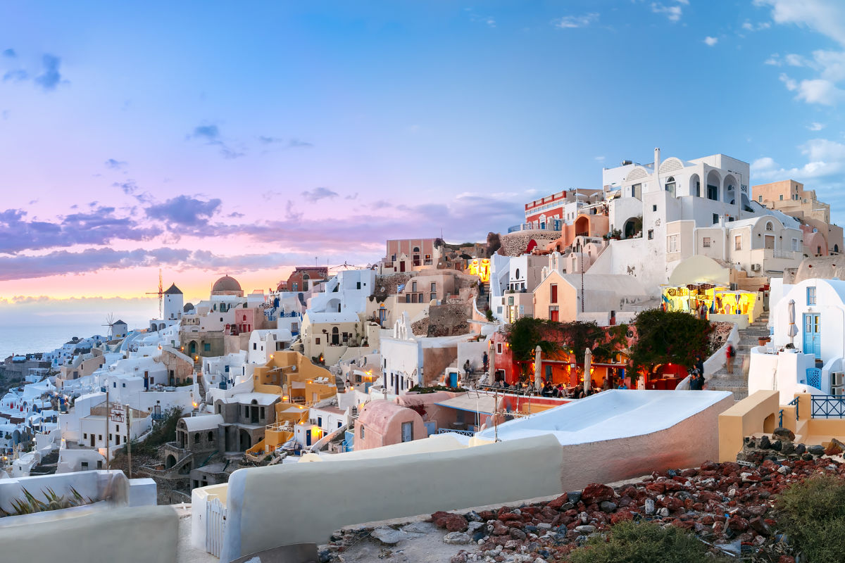 Descubra Santorini: Por qué esta isla griega debería ser su próximo destino